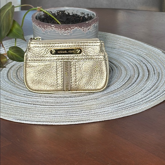 Michael Kors | Accessories | Michael Kors Gold Womens Card Cash Coin ...